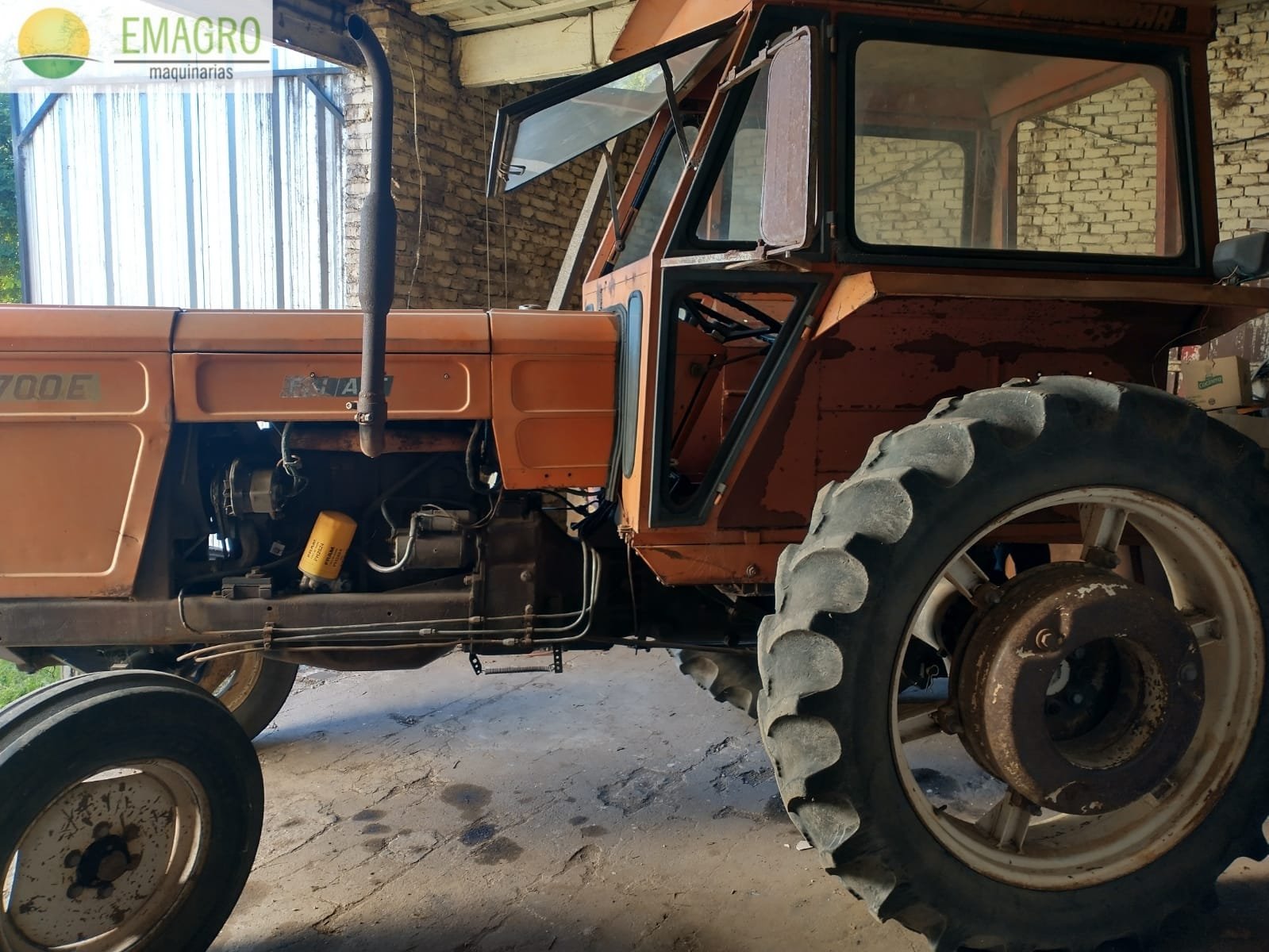 Tractor Fiat 700E – Agrocomis